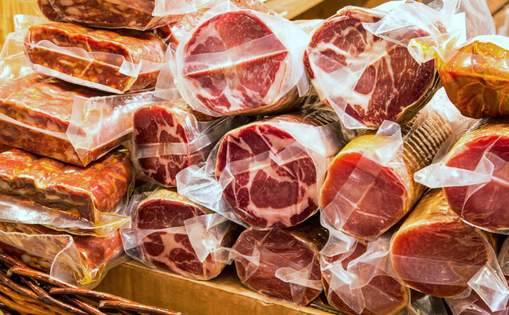 Stomacher prepares pork meat samples for Clostridium perfringens tests