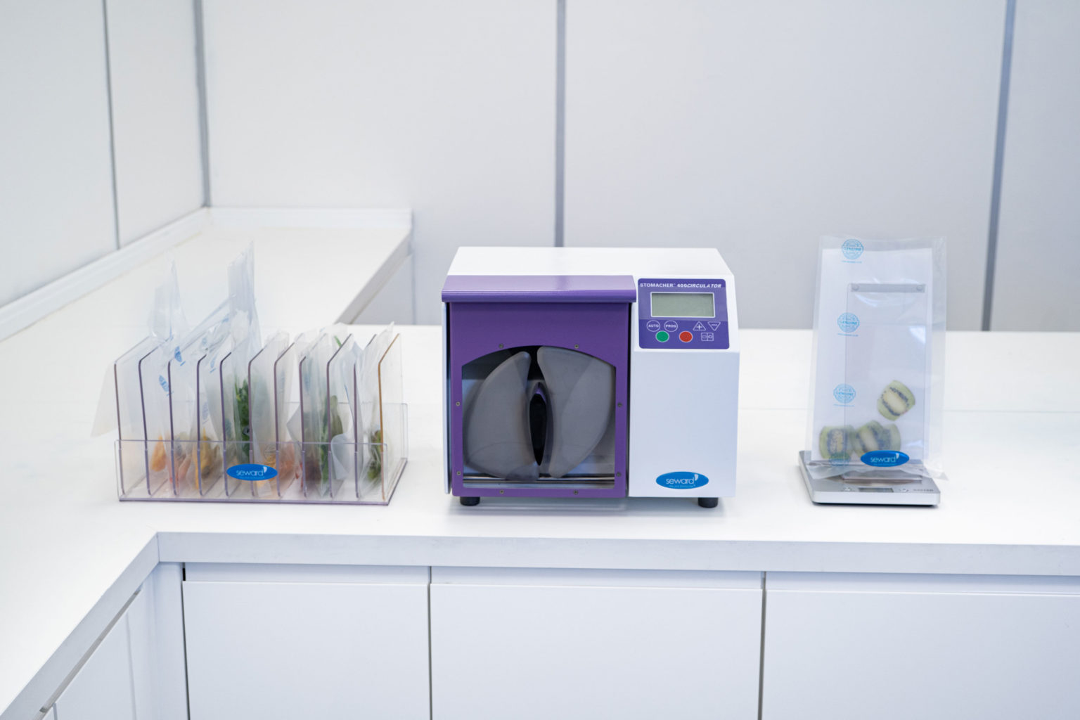 Stomacher® 400 Circulator Lab Blender | Seward